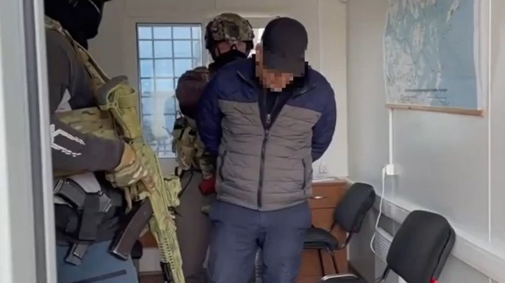 В Крыму украинца приговорили к шести годам колонии за участие в