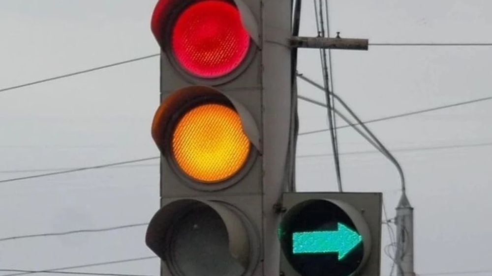 На новые светофоры в Симферополе потратят 7 миллионов рублей - Лента ...