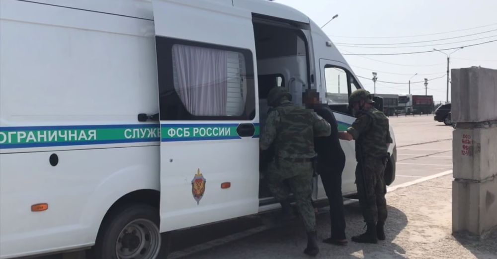 ФСБ задержала в Крыму члена запрещённой группировки Лента новостей Крыма