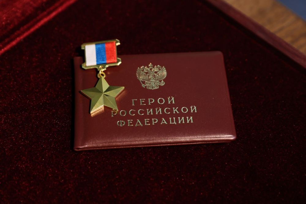 Сергей Аксёнов: Выполняя поручение Президента, передал государственную ...